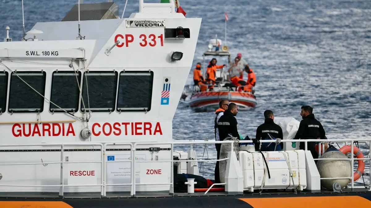 Hallan otros cuatro cuerpos tras el naufragio del yate de lujo en Italia