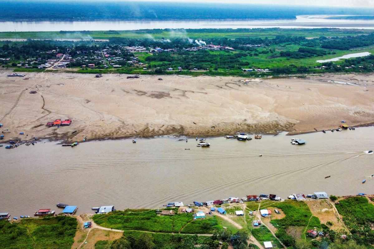 Leticia, aislada por la sequía del Amazonas en frontera colombiana con ...