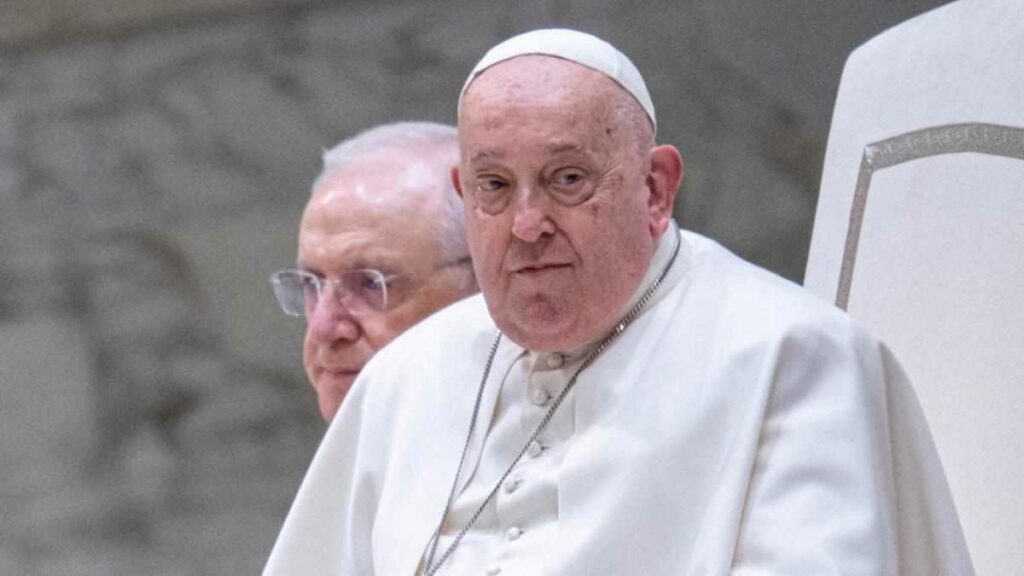El estado de salud del papa Francisco presenta una “ligera mejoría” en ...