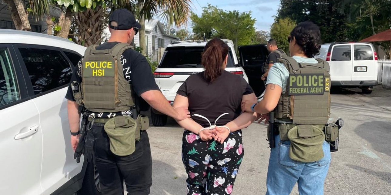 Mujer solicitó ciudadanía estadounidense y terminó arrestada - Mediatiko