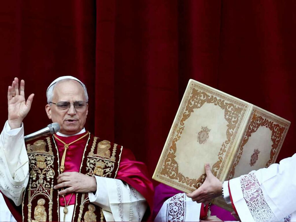 Primer discurso del papa León XIV - Mediatiko
