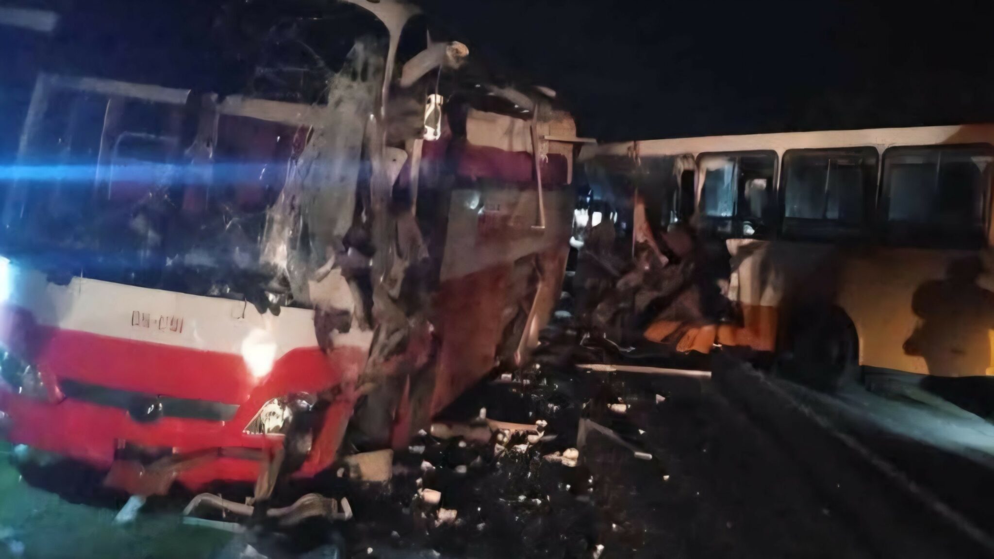 Al menos 49 heridos, dos de ellos críticos, en la colisión de ómnibus en Cuba - Mediatiko