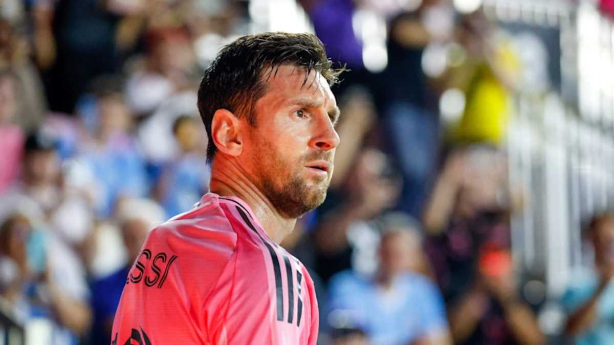 Un doblete de oro de Messi ilumina triunfo de Miami en arranque de ...