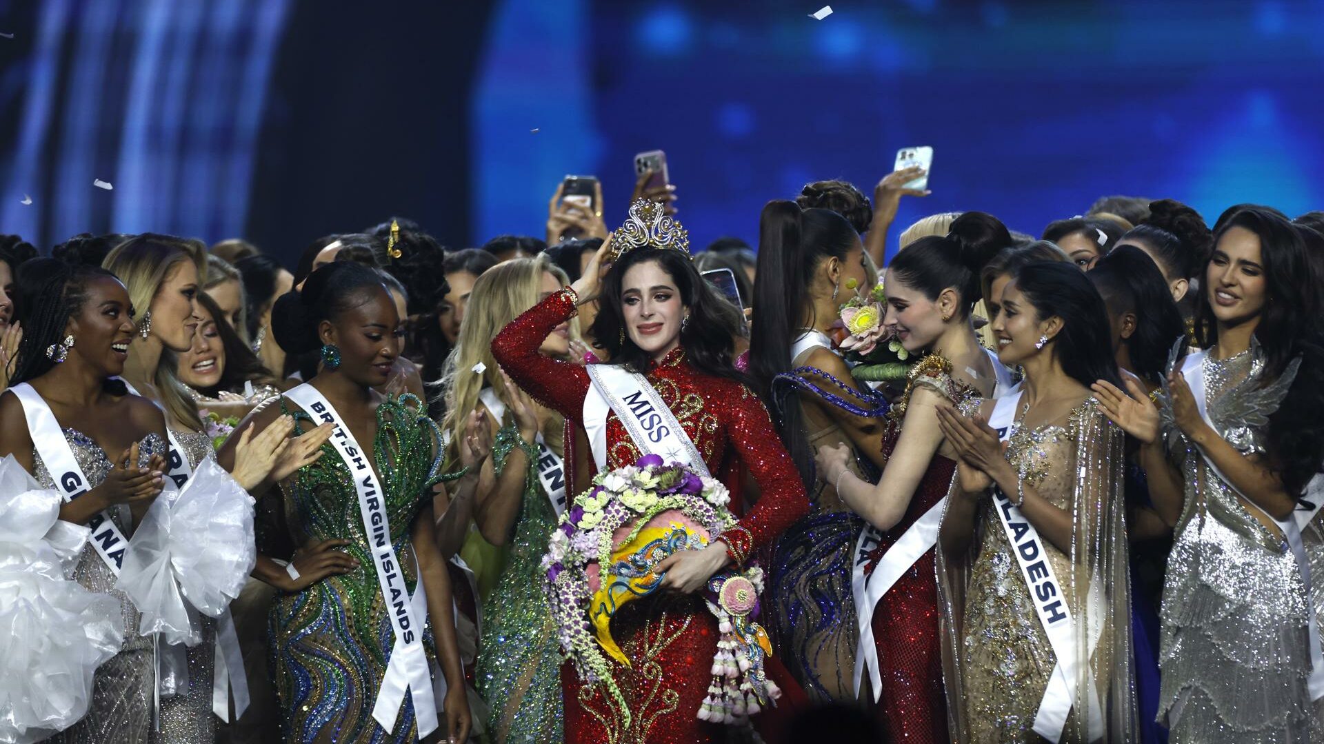 ¿Miss Universo puede quitarle la corona a Fátima Bosch? - Mediatiko